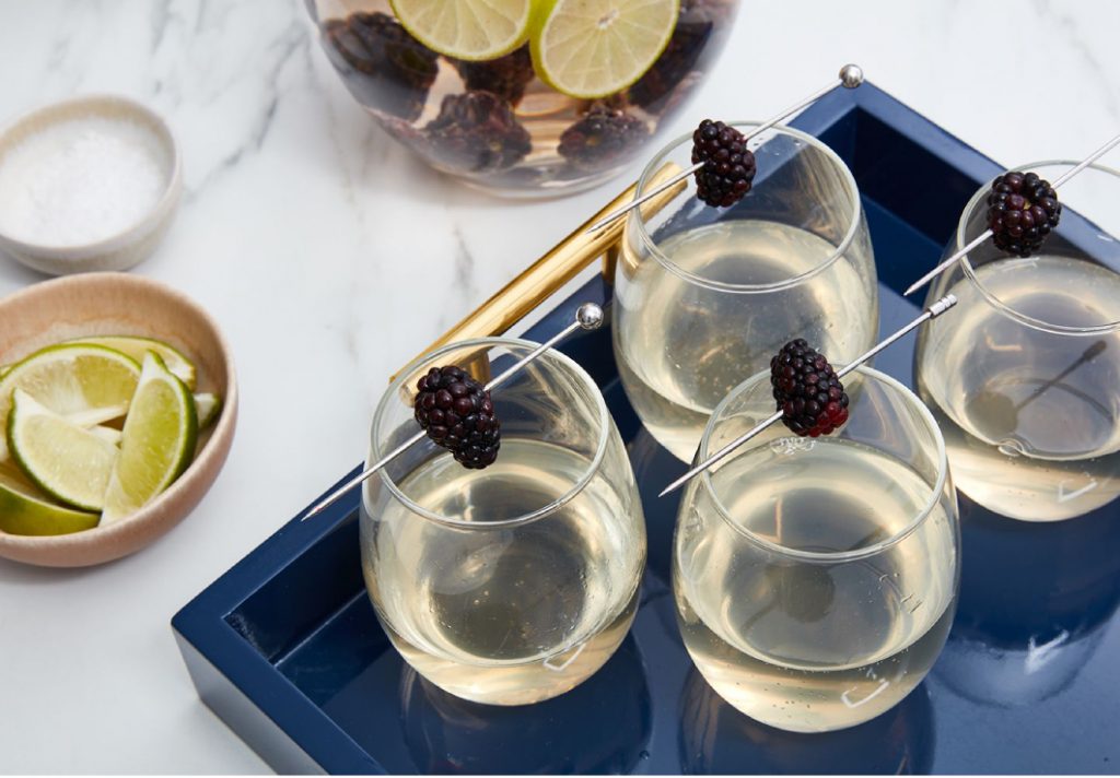 7 Easy-to-go Cocktail Appetizers That Will Leave You Drooling