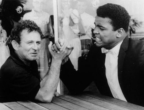 11 Interesting and Super Games For Freshers Party in College