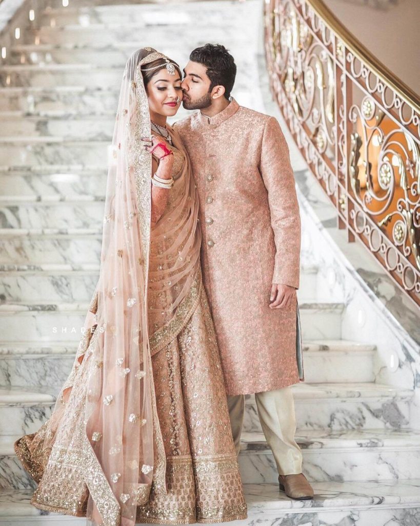Exciting Color Coordinated Dress Ideas for Couple's Amazing Wedding