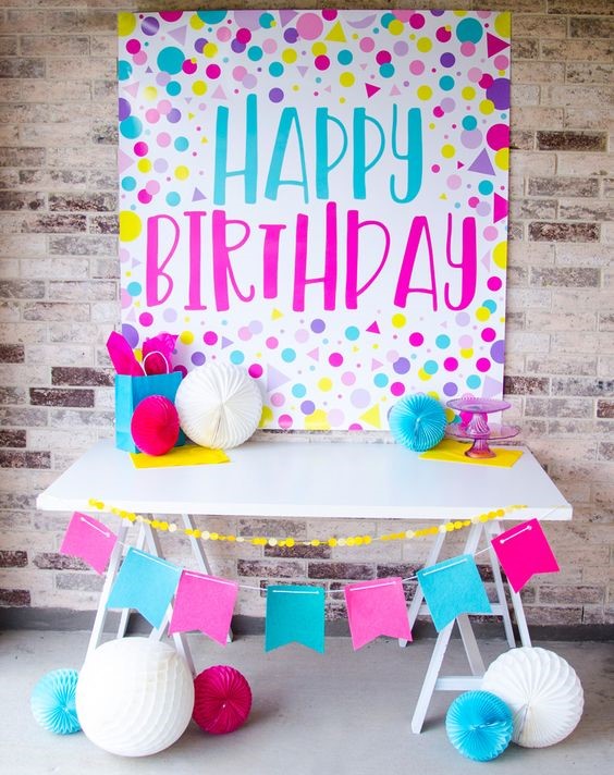 DIY Backdrop Ideas To Take Amazing Birthday Pics At Home!