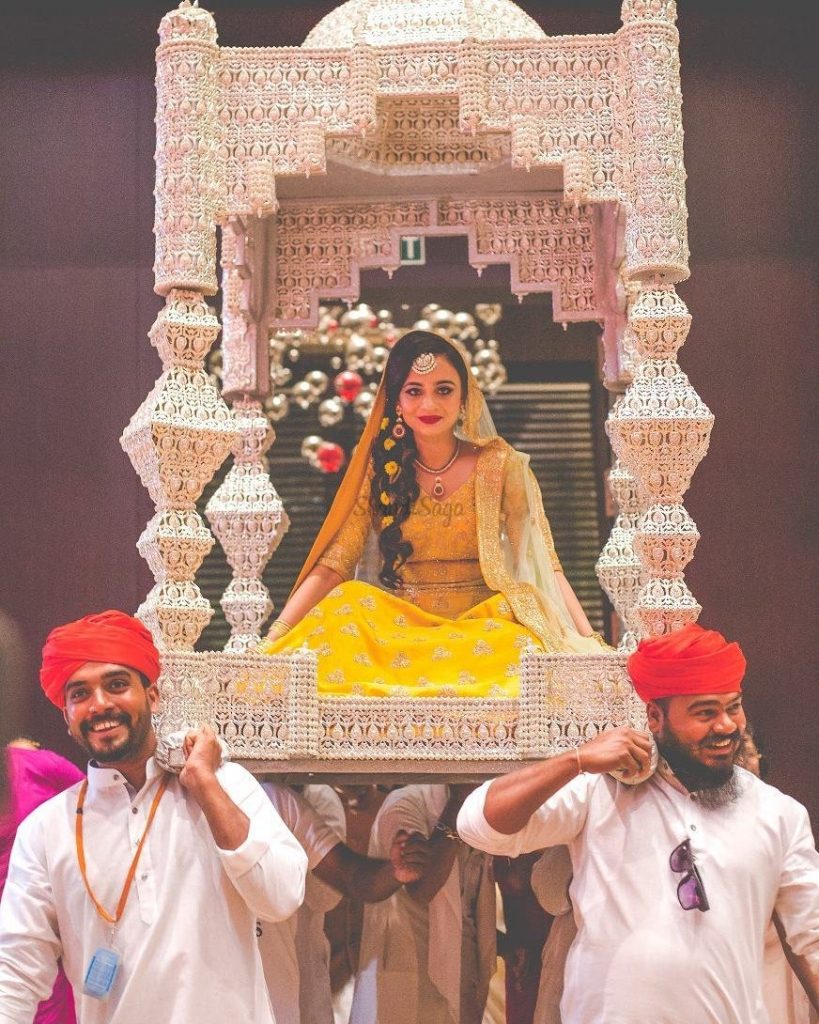 Latest Doli Ideas for the Classiest Bidai Ceremony