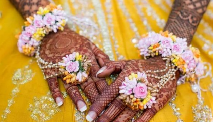 Haldi Flower Jewellery Designs For Brides-to-be That Are Trending!