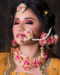 Haldi Flower Jewellery Designs For Brides-to-be That Are Trending!