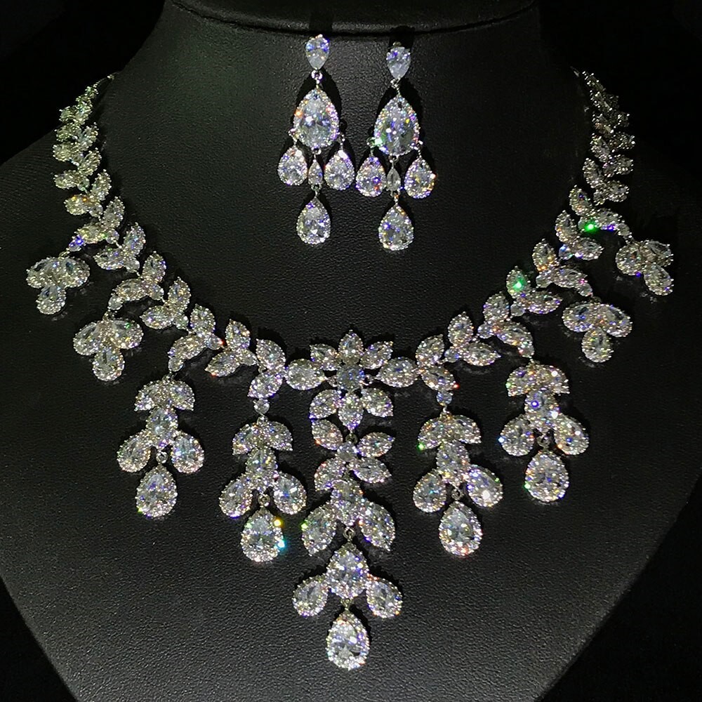 Bridal Necklace Designs For Brides For Their Wedding Day