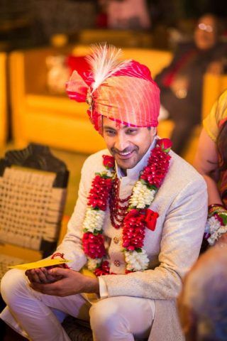 Safa Design and Pattern to Choose for Guests and Groom in the Wedding