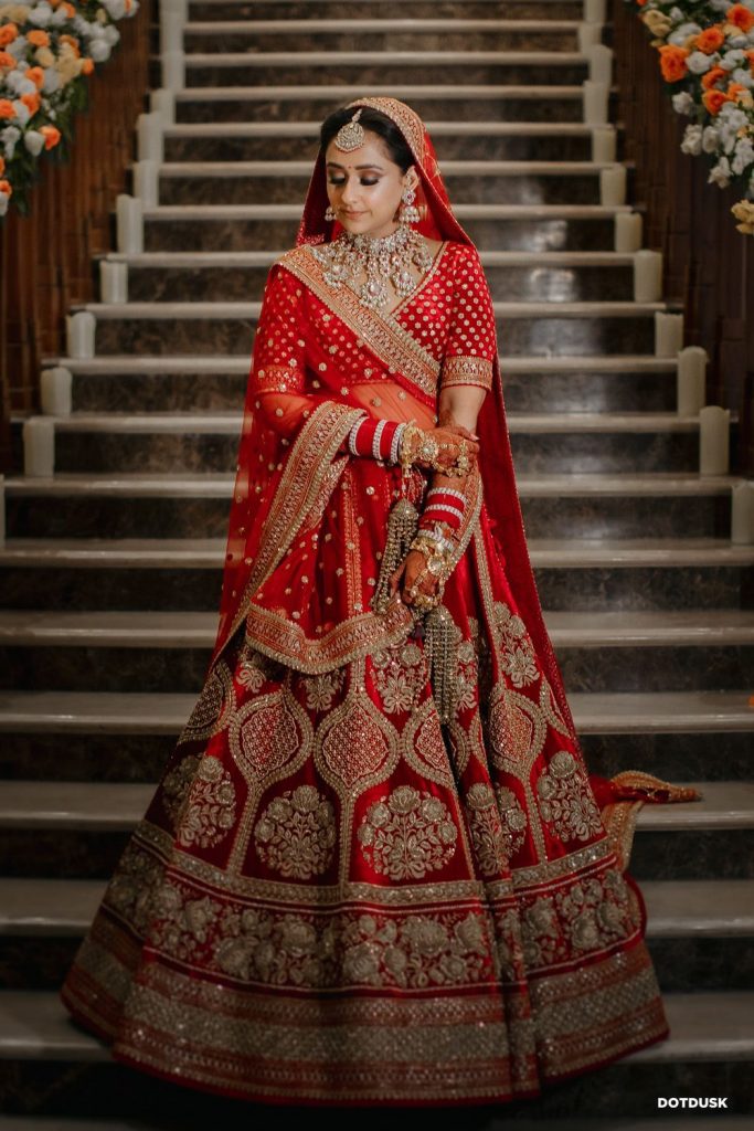 11 Exciting Ways to Have Red Wedding Theme Party for 2021 Marriage