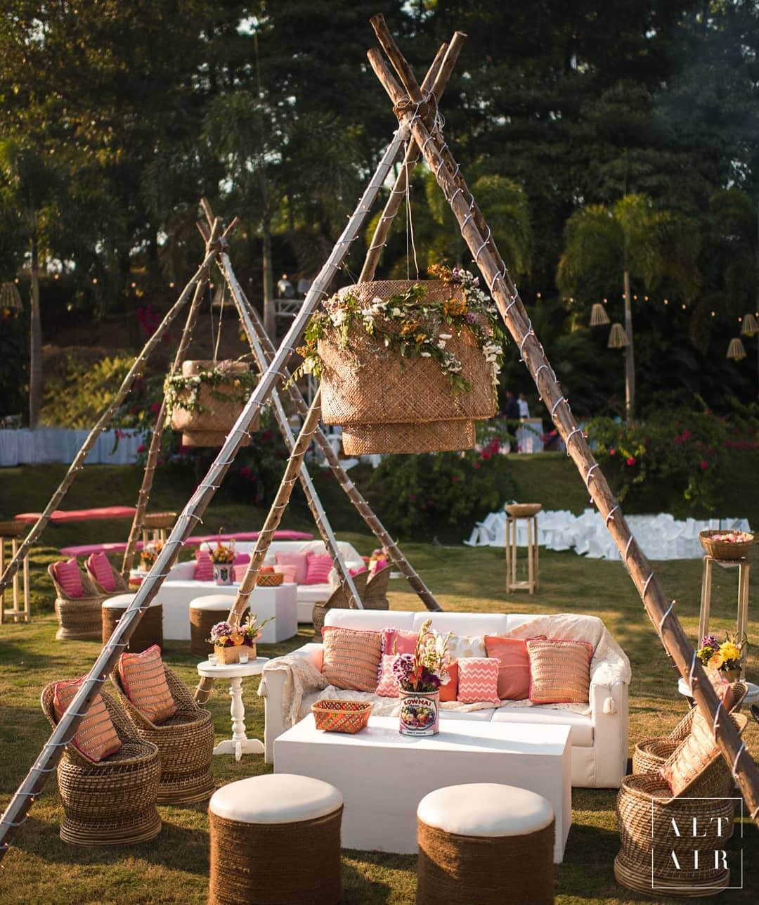 20 Unique Wedding Seating Ideas to Give Distinct Look to your Wedding