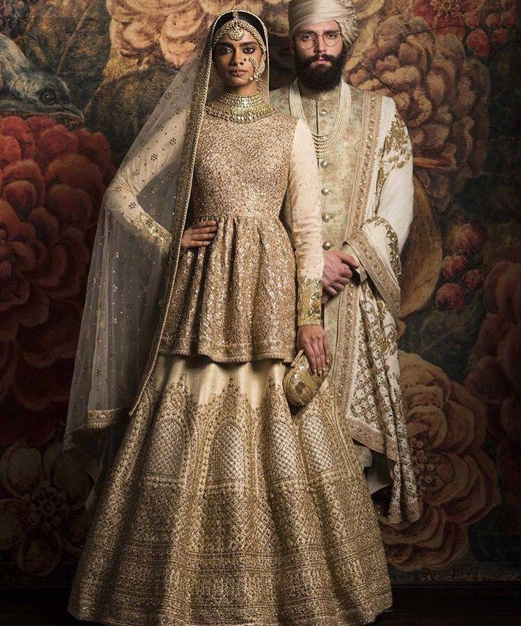 20 Offbeat Earthy Toned Lehenga Designs for a Millennial Bride of 2021!