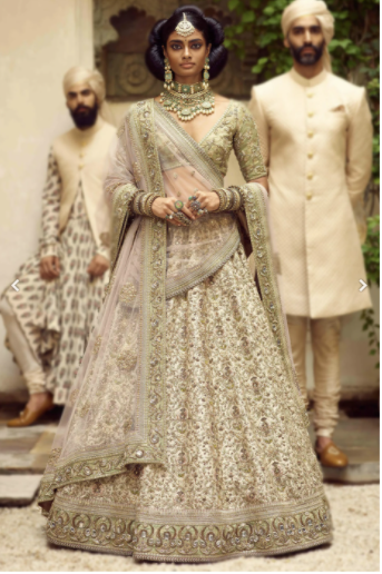 20 Excellent Ivory Lehenga Ideas for your Wedding to Look Gorgeous
