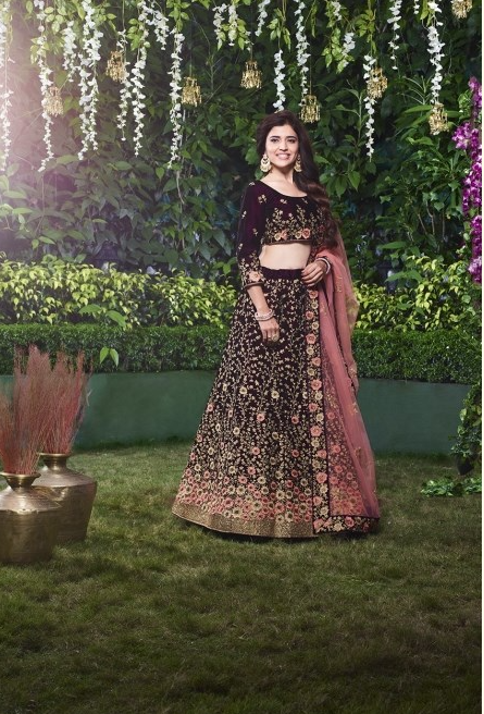 20 Latest Manyavar Mohey Bridal Lehenga Collection for 2021 Brides