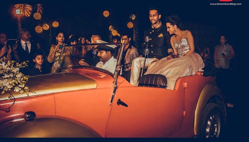 15 Vintage Car Wedding Entry To Make A Grand Entrance