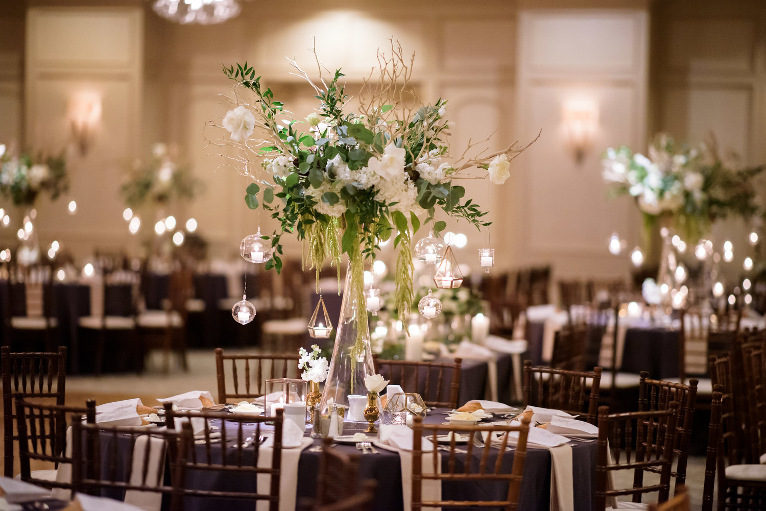 20 Eye-Catching Wedding Table Decoration Ideas for a Classy Wedding