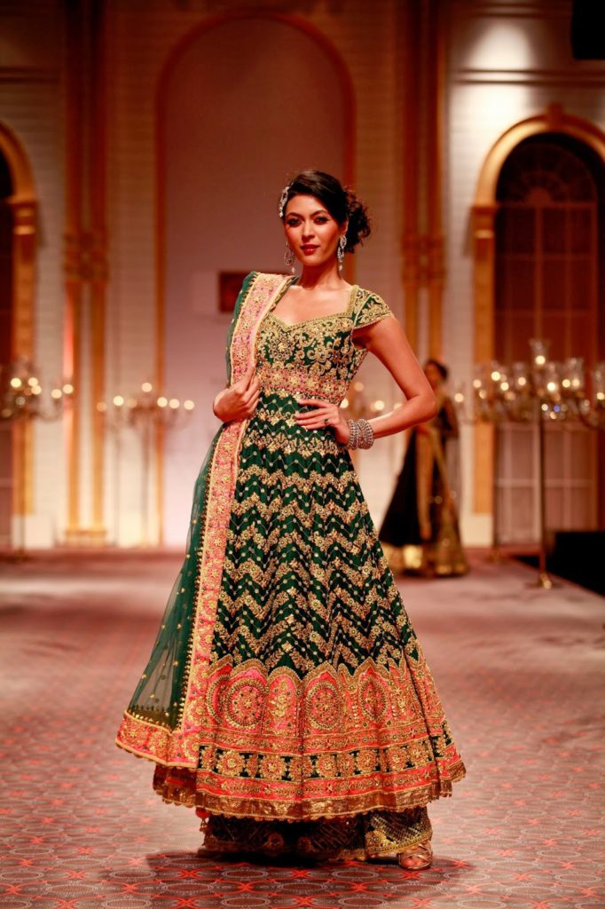 80+ Mesmerising Latest lehenga designs 2021 That will Blow Your Mind!!