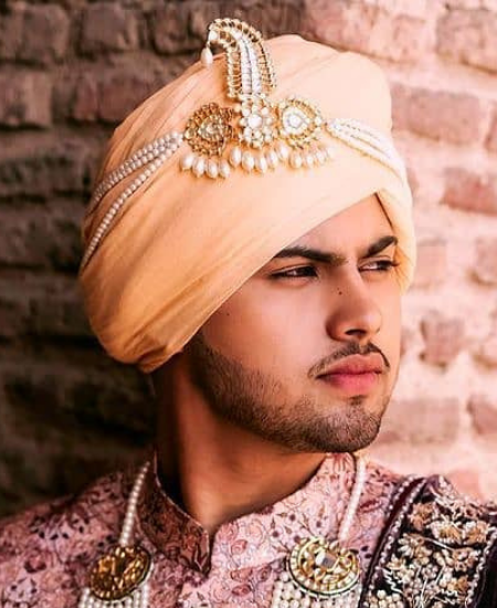 Kalgi Design Ideas for Grooms To Flaunt On Their Wedding Day!