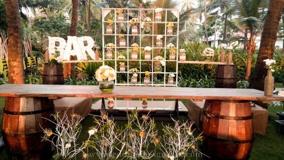 20 Wedding Bar Decor Ideas for Both Indoor and Outdoor Wedding Functions