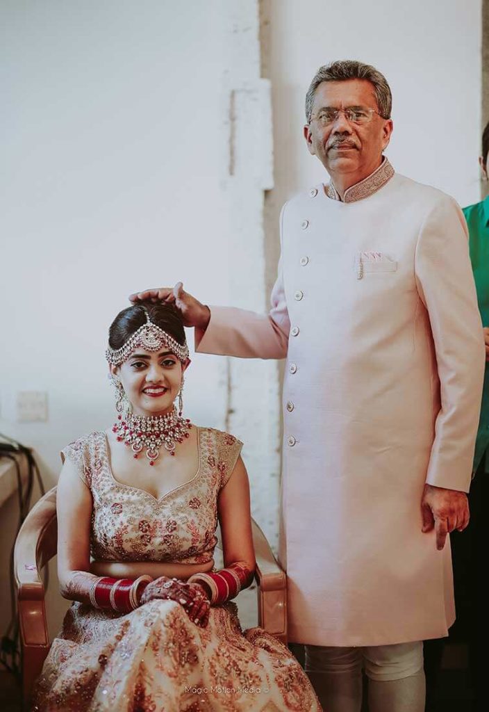 Must Have Father Daughter Poses To Make Impeccable Memories!