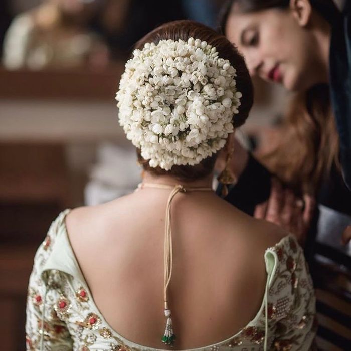 Appealing Wedding Gajra designs for Every Bride!