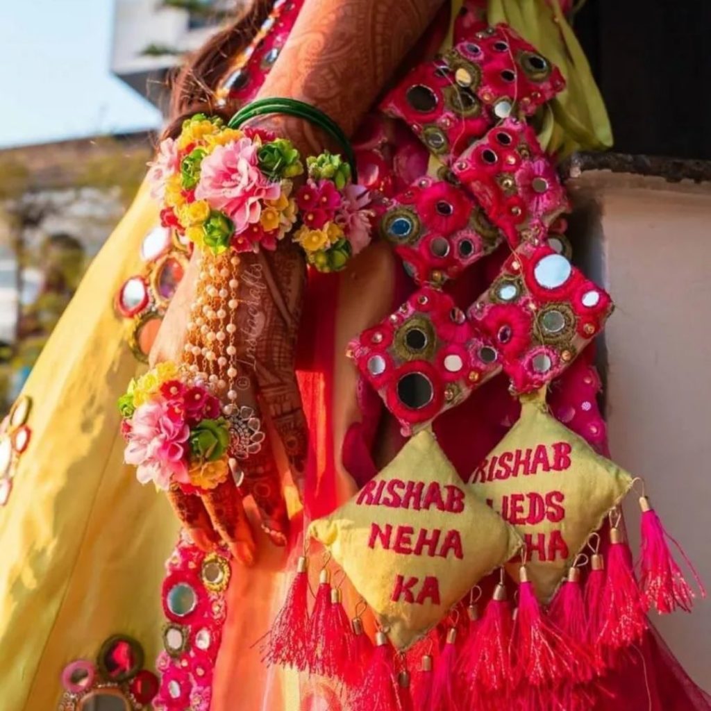 Latkan Designs For Bridal Lehenga | Make Your Outfit Look Extraordinary!