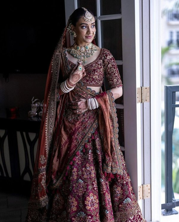 15 Latest Manyavar Mohey Bridal Lehenga Collection
