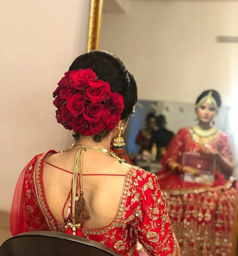 20+ Latest Sangeet Hairstyles for Brides
