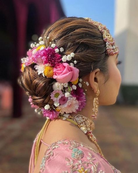 20+ Latest Sangeet Hairstyles for Brides