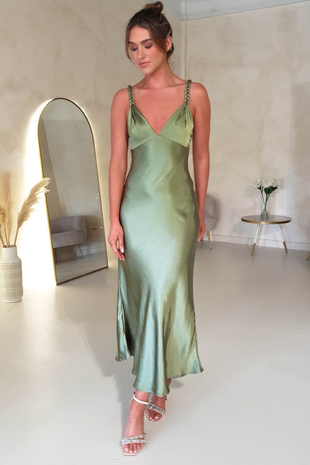 Top 15 Cocktail Dresses for Wedding That Blend Style and Comfort