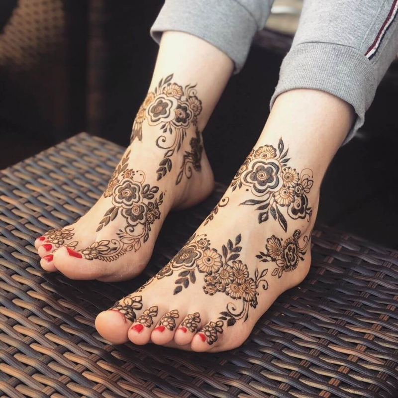 Elegant Khafif Mehndi Designs for Brides – A Complete Guide