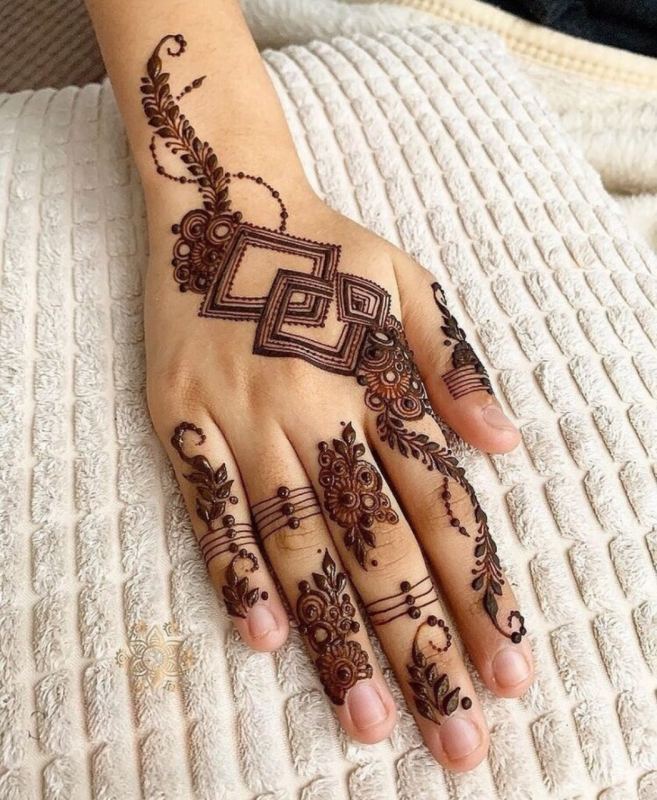 Elegant Khafif Mehndi Designs for Brides – A Complete Guide