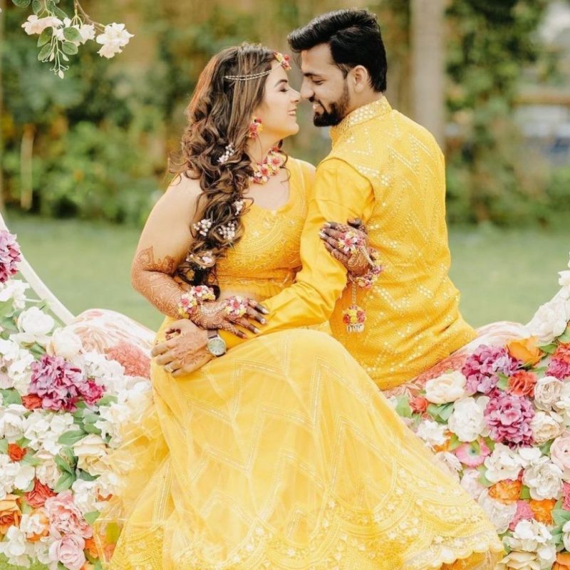 25+ Latest Instagram-worth Haldi Poses for Bride