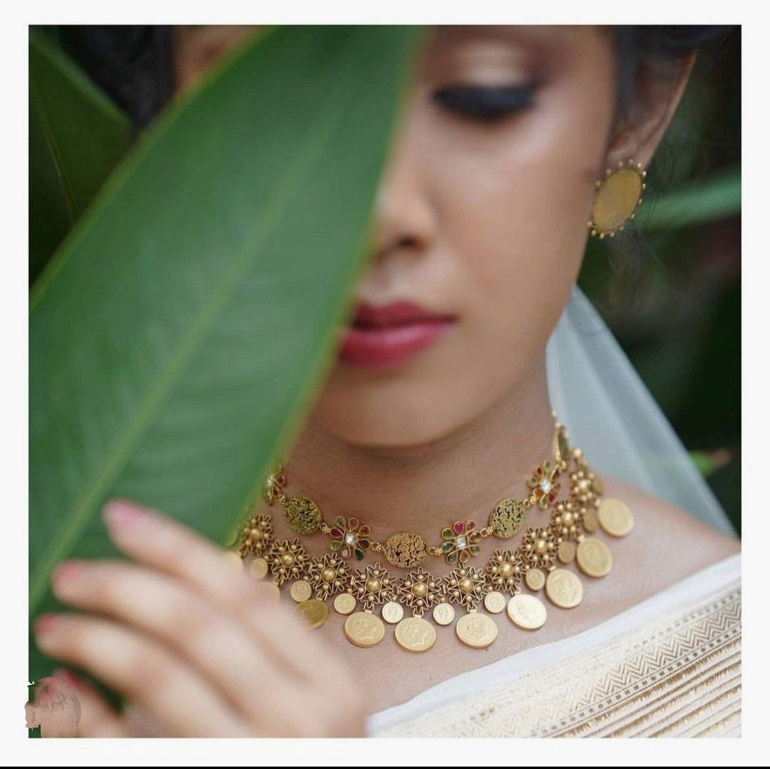 Stunning Wedding Gold Necklace Designs to Elevate Your Bridal Look