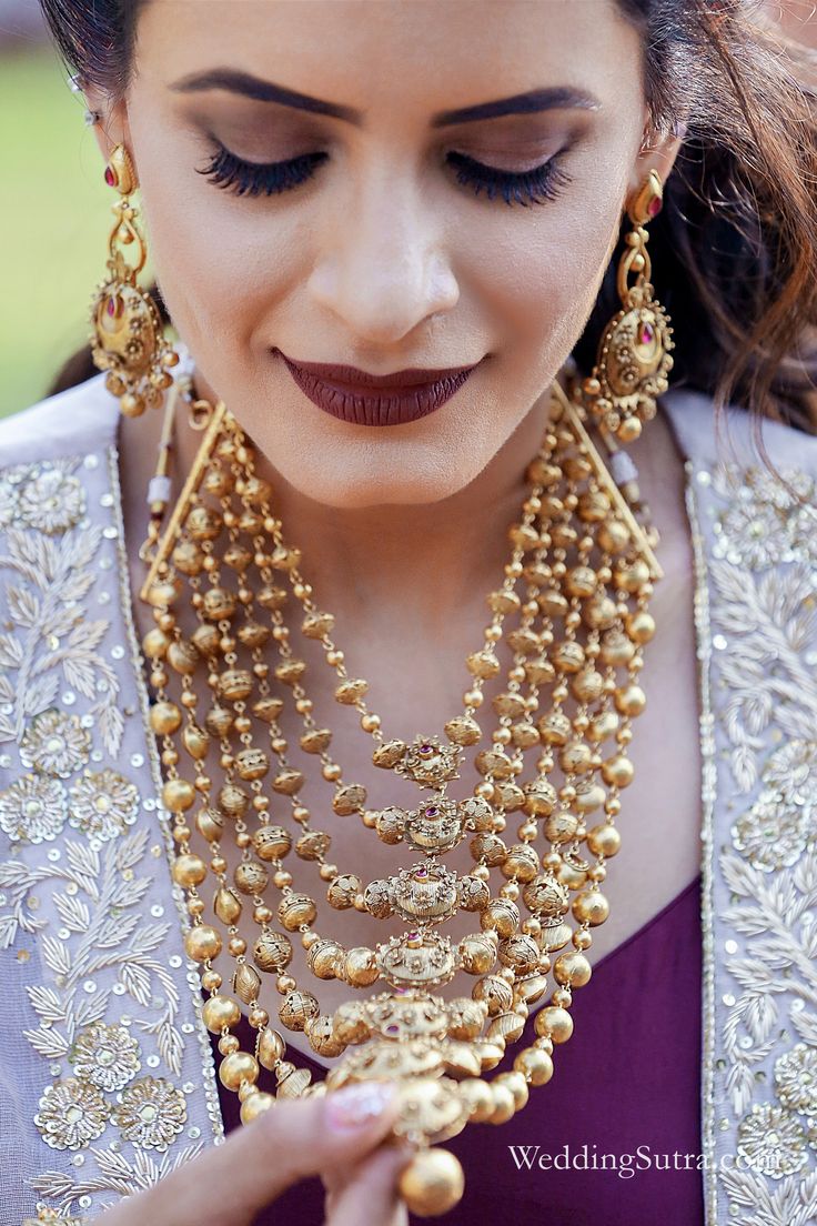 Stunning Wedding Gold Necklace Designs to Elevate Your Bridal Look