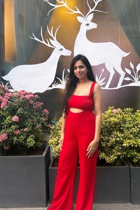 17 Breathtaking Pool Party Outfit Ideas for The Coolest Pool Party