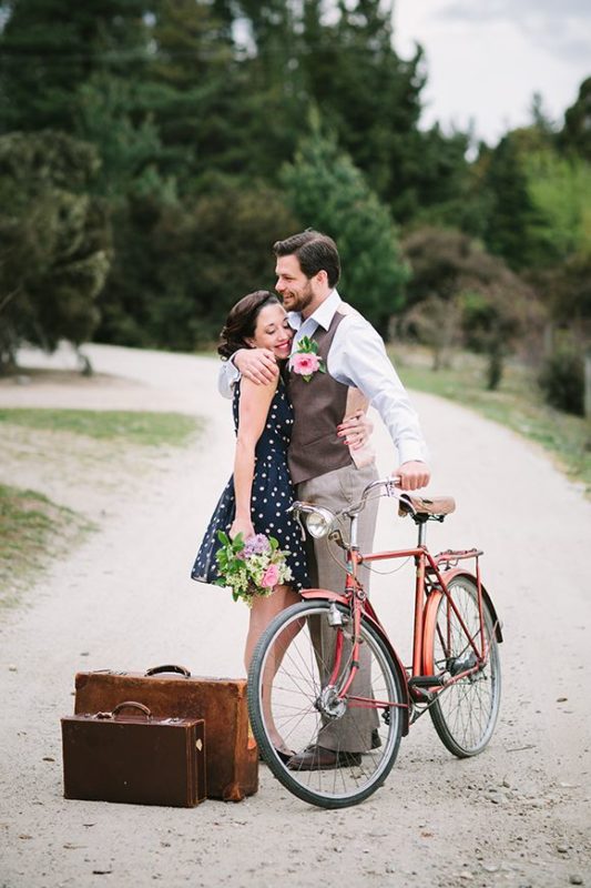 22 Post Wedding Photoshoot Ideas to Rock Your Newlywed World