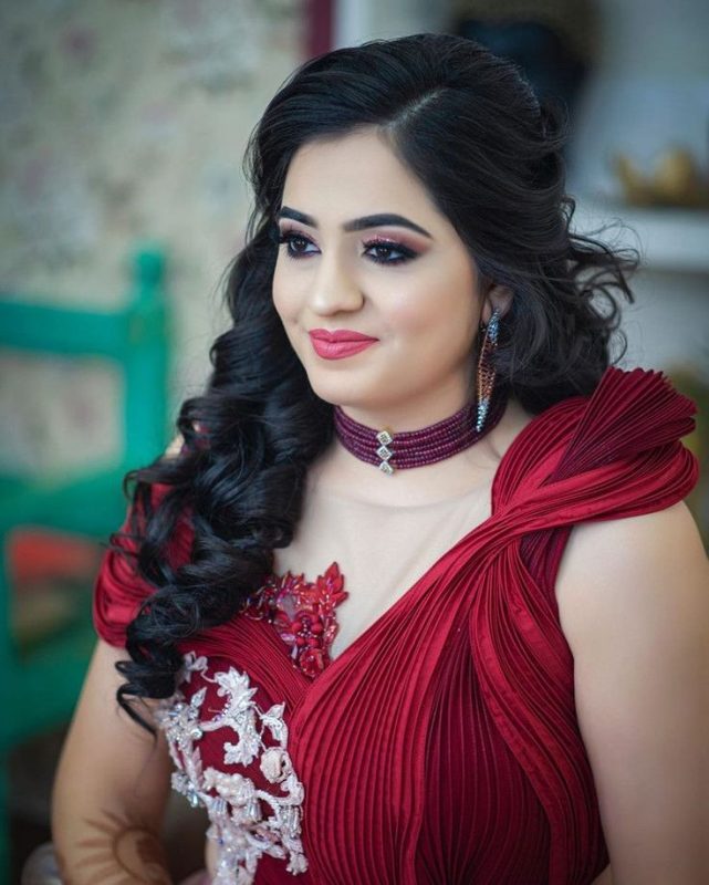 20+ Trendy Reception Hairstyles for Modern Brides