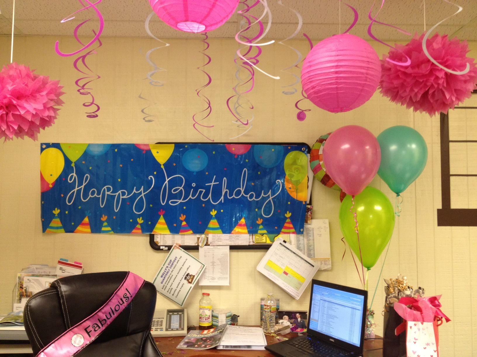 Memorable Boss Birthday Celebration Ideas to Boost Team Spirit