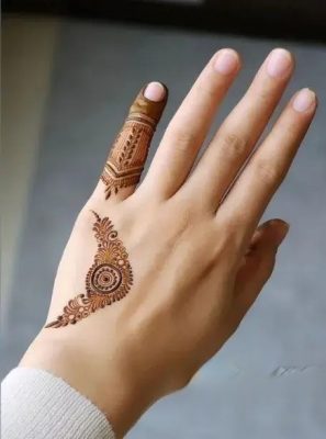 20+ Khafif Mehndi Design That Will Bring You on Spotlight