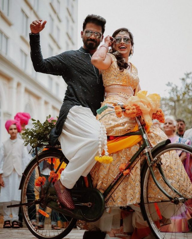 25+ Latest Instagram-worth Haldi Poses for Bride