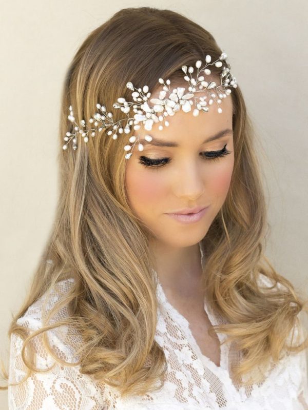 12 Stunning Bridal Hair Accessories for Your Wedding Day