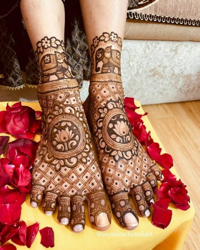 25+ Trendy Leg Mehndi Designs for Brides