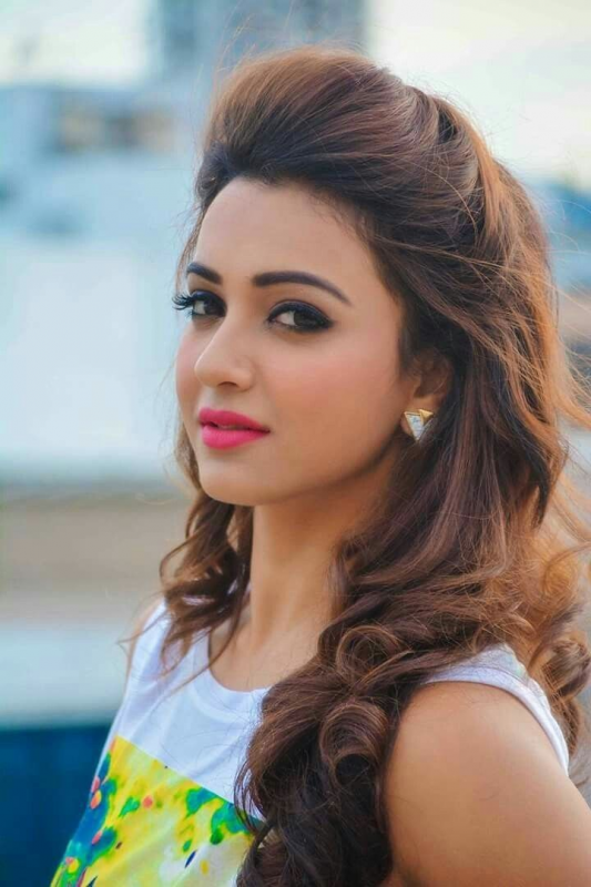 Gorgeous Front South Indian Bridal Hairstyle Ideas For Bride-to-be