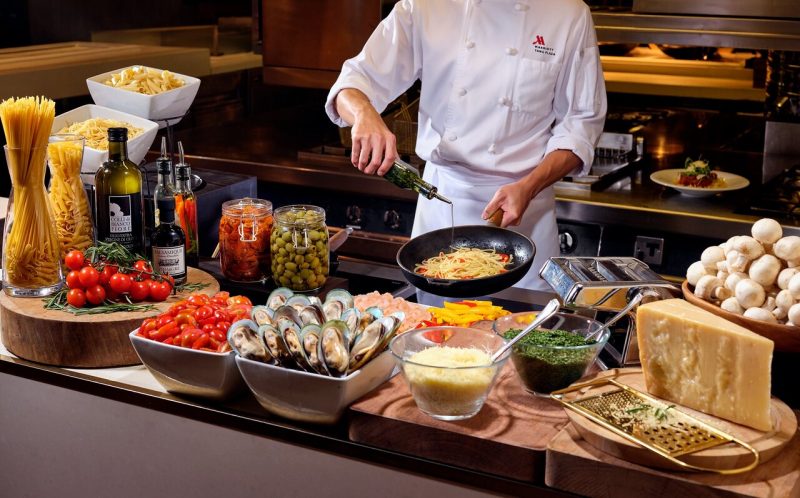 18+ Exciting Live Food Station Ideas You Need to Try