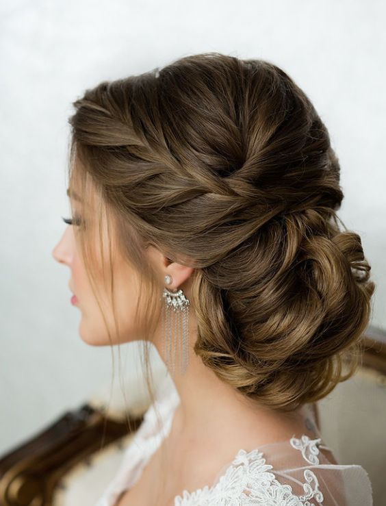 Haldi Hairstyle Ideas for the Best Haldi Ceremony Look.