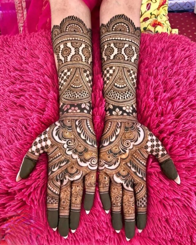 20+ Latest Full Hand Mehendi Designs to Upgrade Your Style