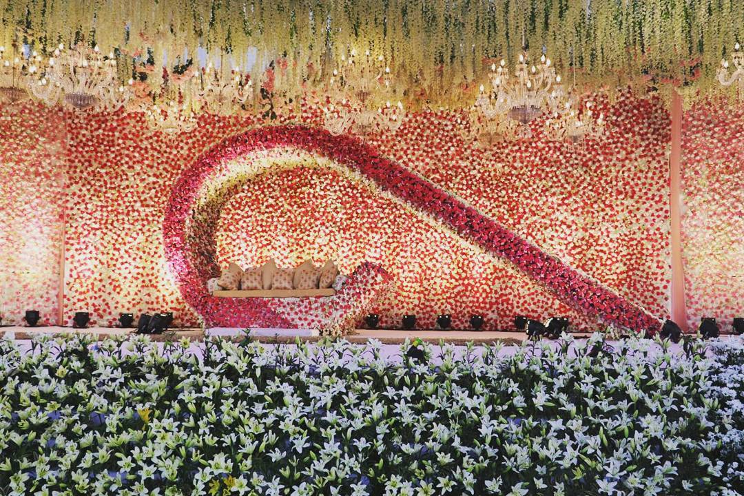 15+ Latest Flower Wedding Stage Decoration Ideas