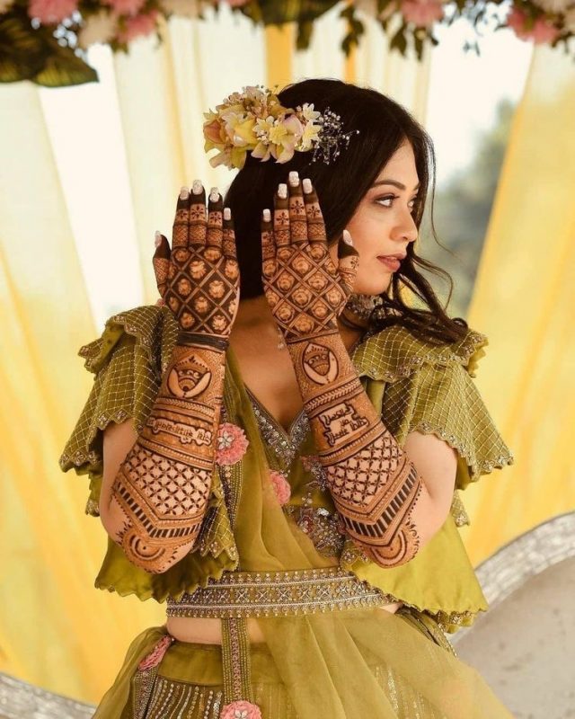 35+ Latest Engagement Mehendi Designs that are Must-Try