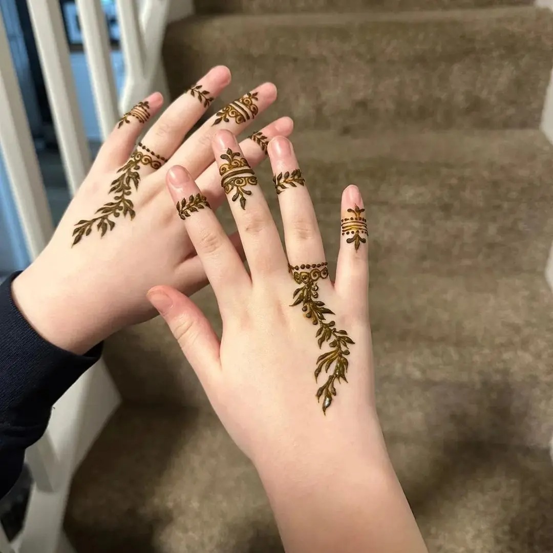 Small Mehndi Design: Adorable Mehndi Designs that the Kids Will Adore!